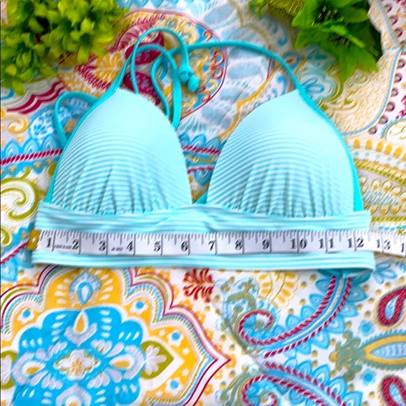 Hop Lun | Swim | Hop Lun Bikini Medium Bikini Top | Poshmark